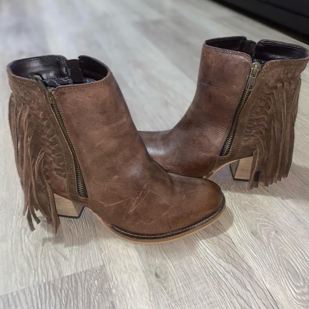 Dingo Fringe Heel Boots Chocolate Brown Size 7m - Gem